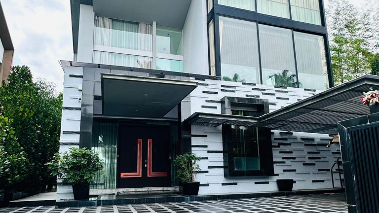 Beautiful Landed Homes in Singapore | Singapore Luxury Homes
